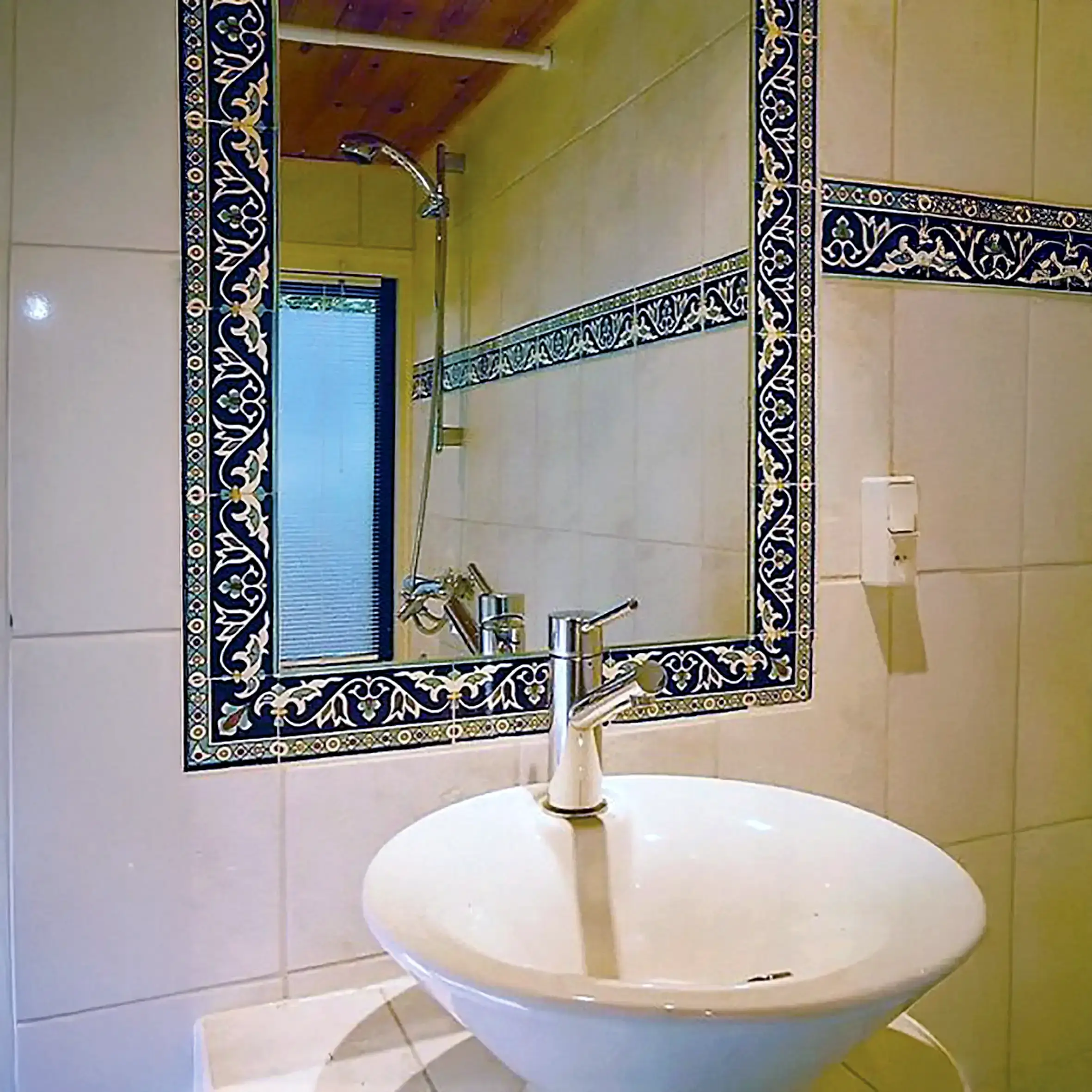 Porcelain Tile Bathroom Ideas: Durable & Stylish Designs